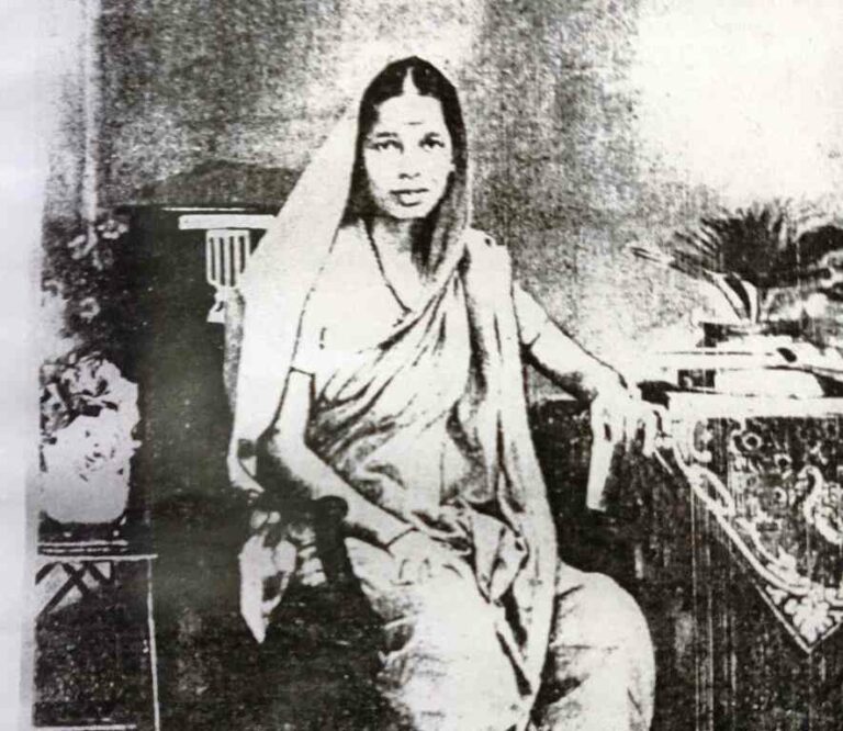 Savitribai Phule Biography - Early Life, Education, Family, Career, & Death