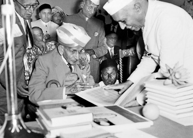 Sir M Visvesvaraya Biography - Education, Projects, Career, Awards, Facts